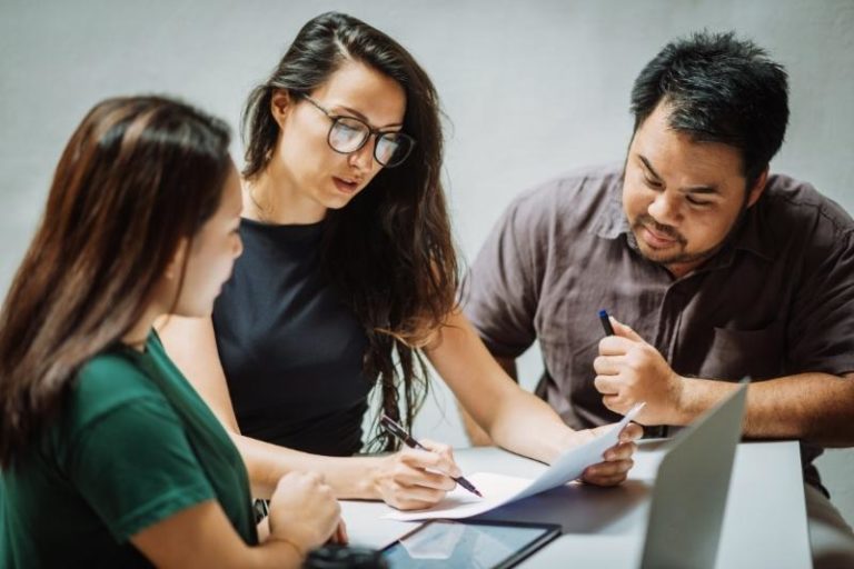 Tips to Build Effective Teamwork in the Workplace | Hive Life Magazine